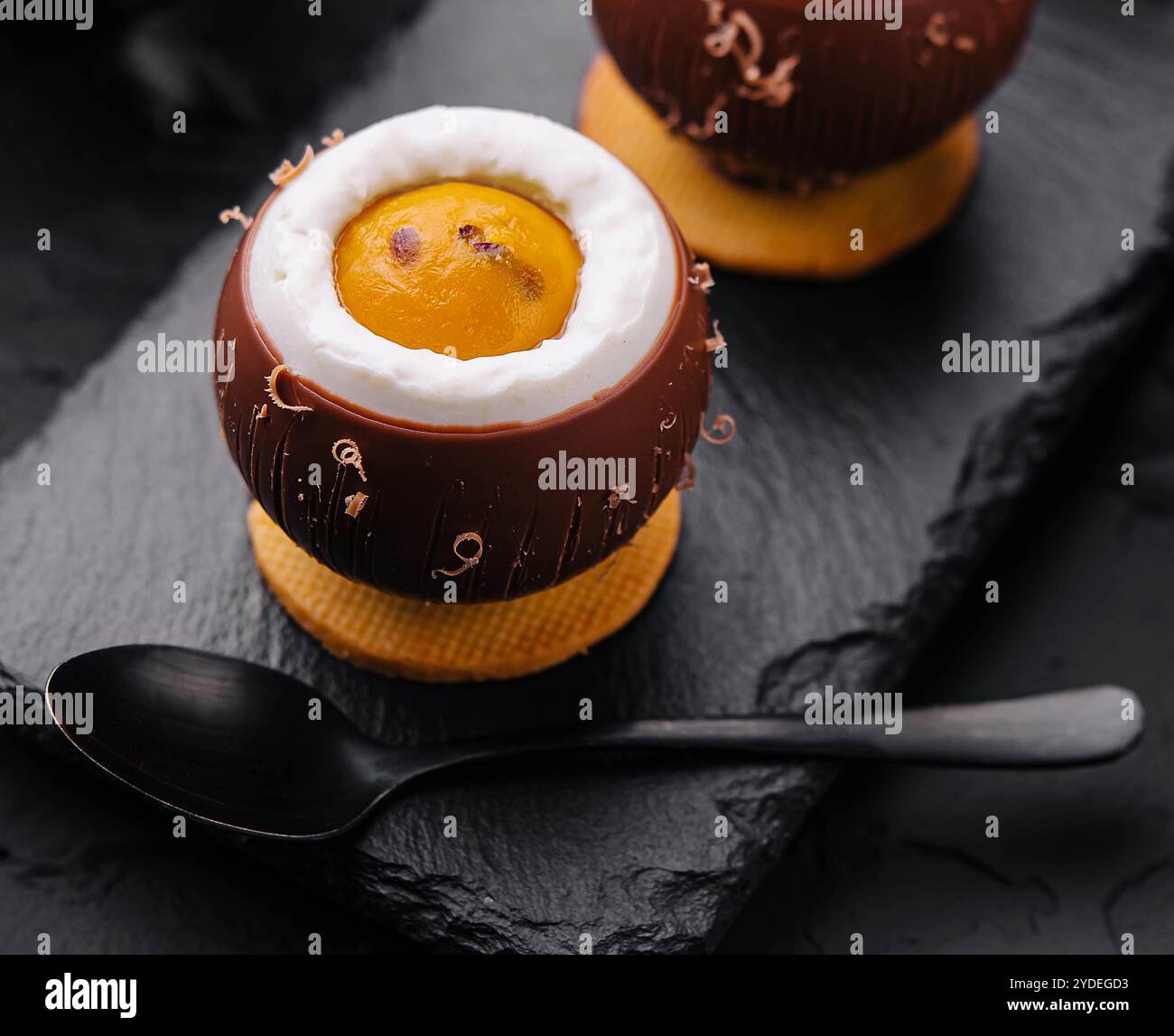 Mango desserts hi-res stock photography and images - Alamy