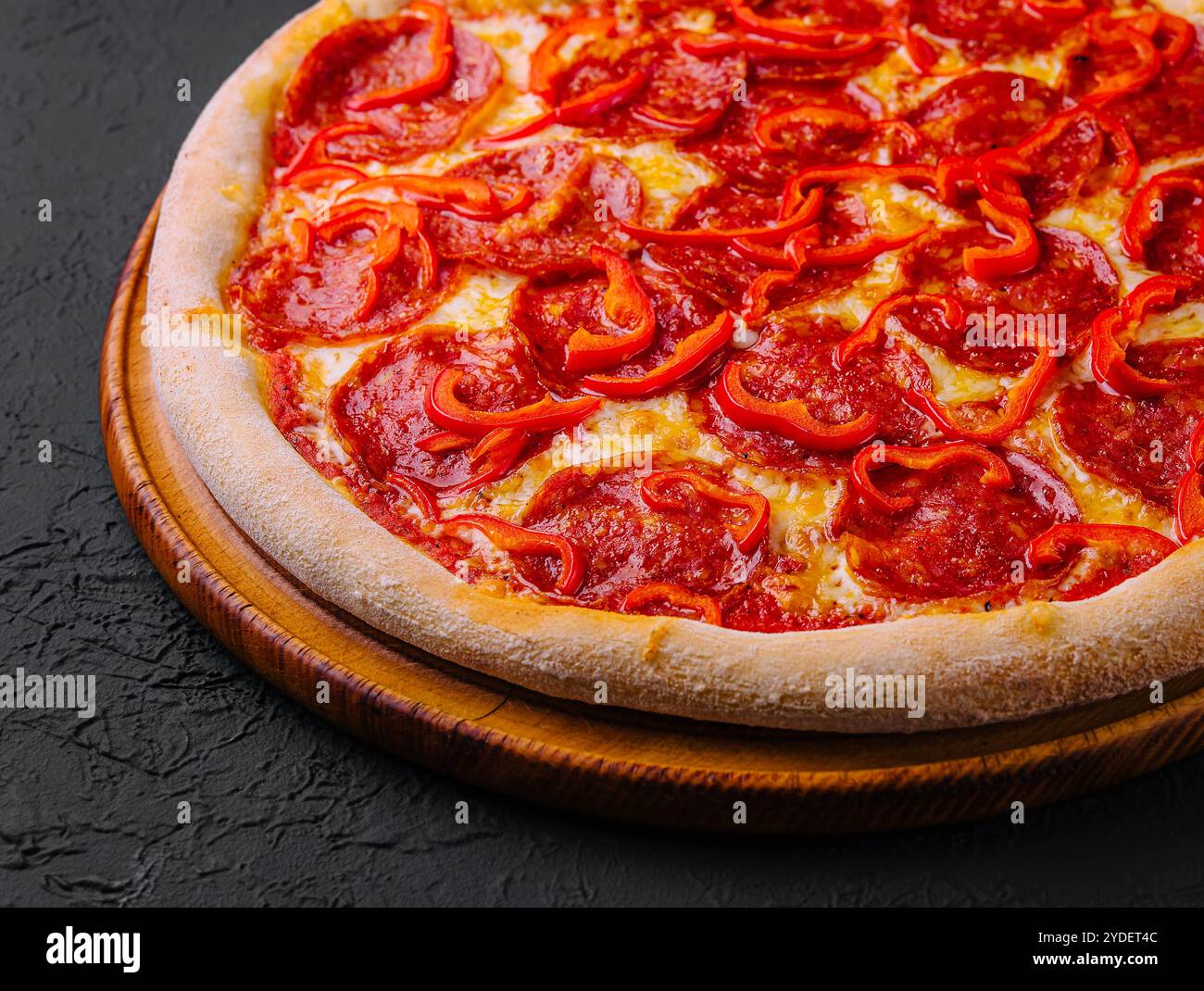 Tasty pepperoni pizza red hi-res stock photography and images - Alamy