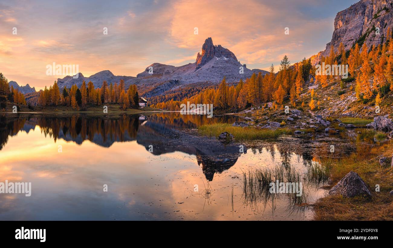An autumn sunrise in the Dolomites at Lago Federa (Lago di Federa, Lago ...