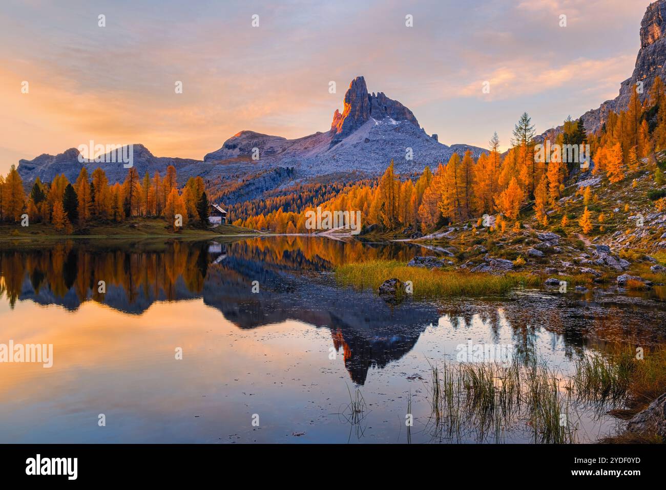 An autumn sunrise in the Dolomites at Lago Federa (Lago di Federa, Lago ...