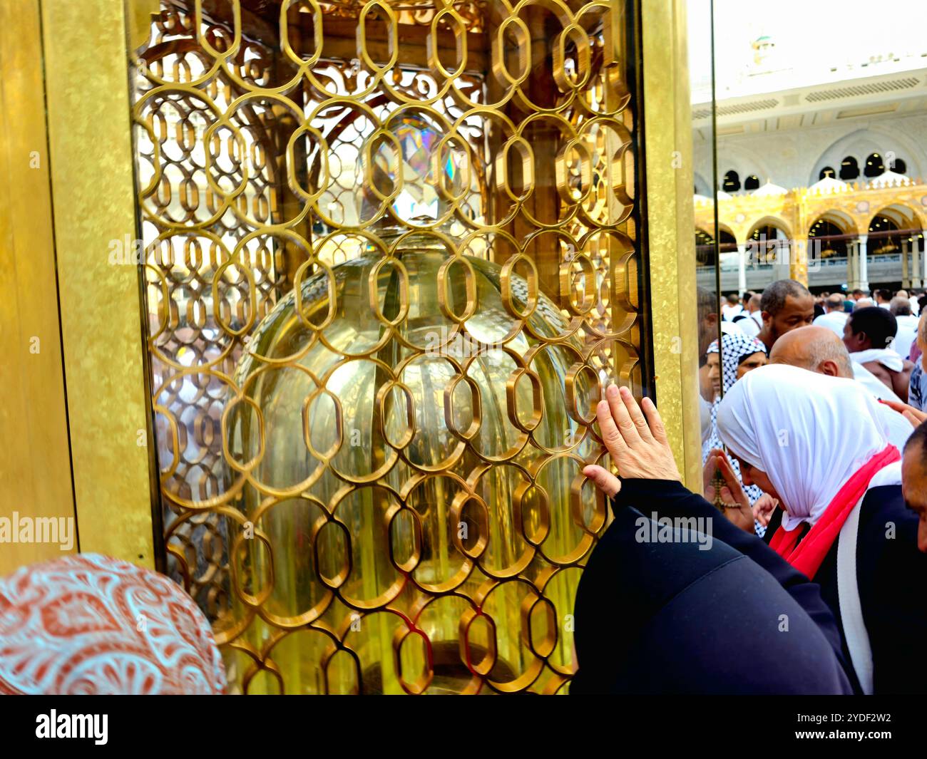 Mecca, Saudi Arabia, June 12 2024: Maqam Ibrahim or Station of Abraham ...