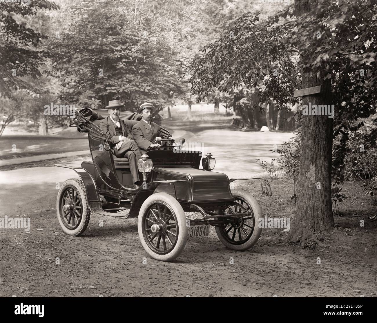 Thomas Alva Edison and William "Billy" Bee in Detroit Electric ...