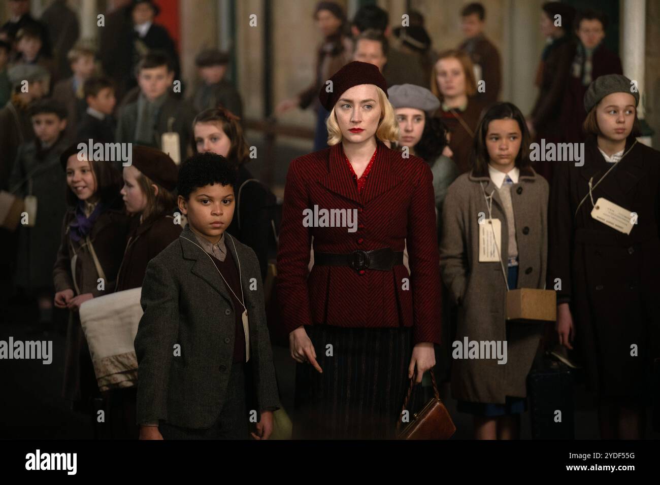 Blitz Saoirse Ronan & Elliott Heffernan Stock Photo - Alamy