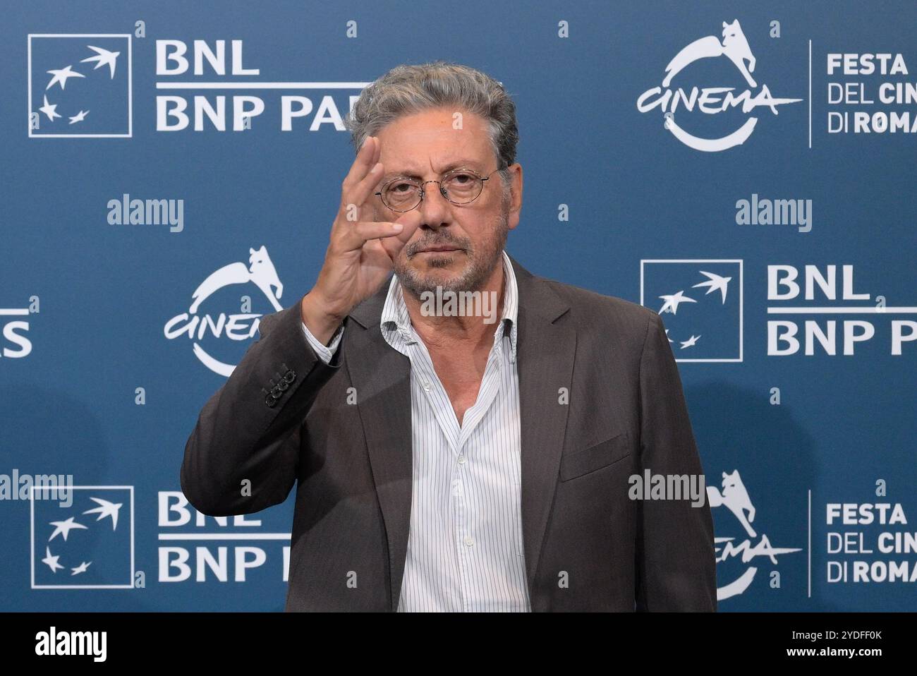 Conclave movie hi-res stock photography and images - Alamy