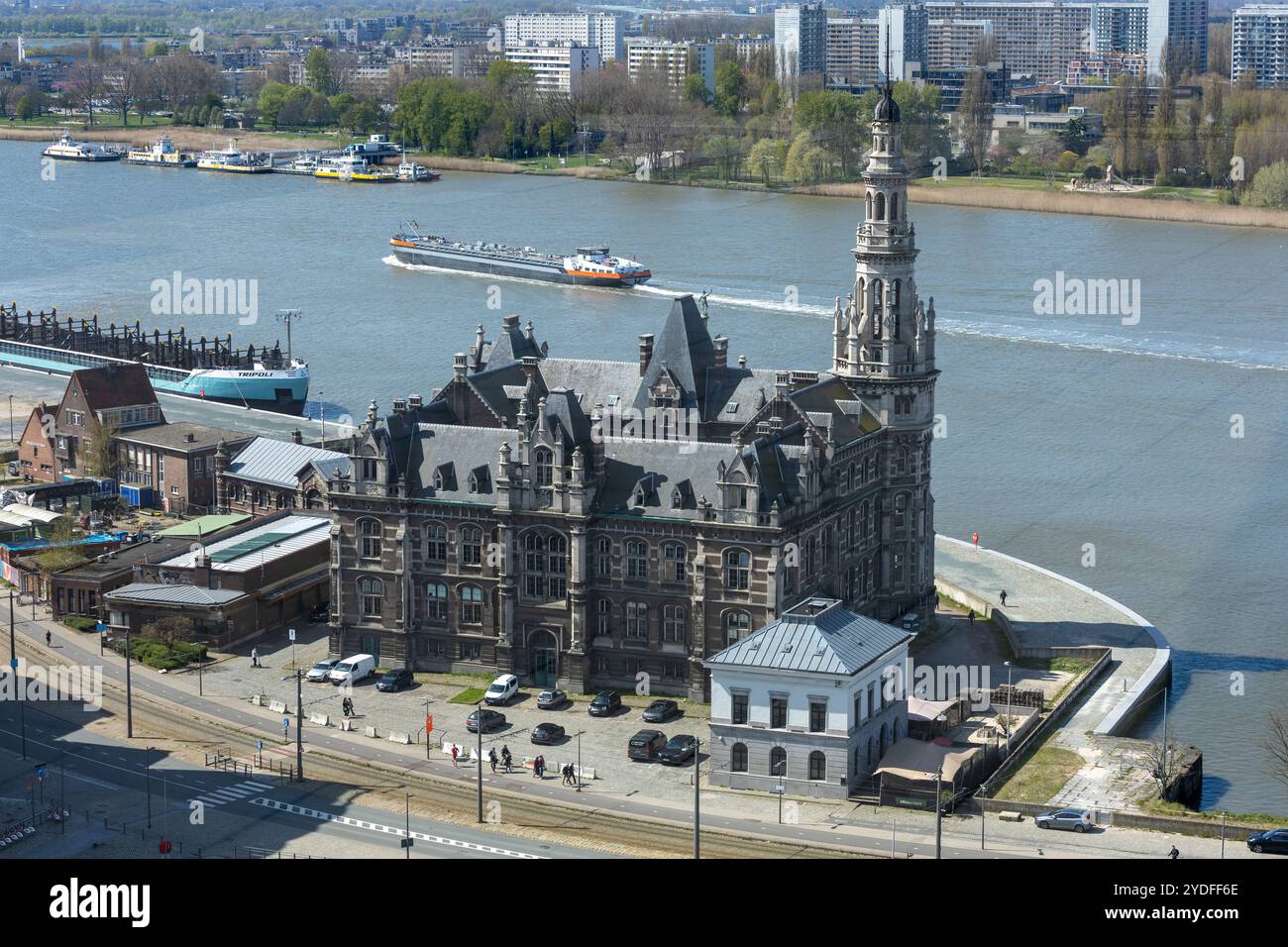 Loodsgebouw building is an eclectic style building on the Tavernierkaai ...