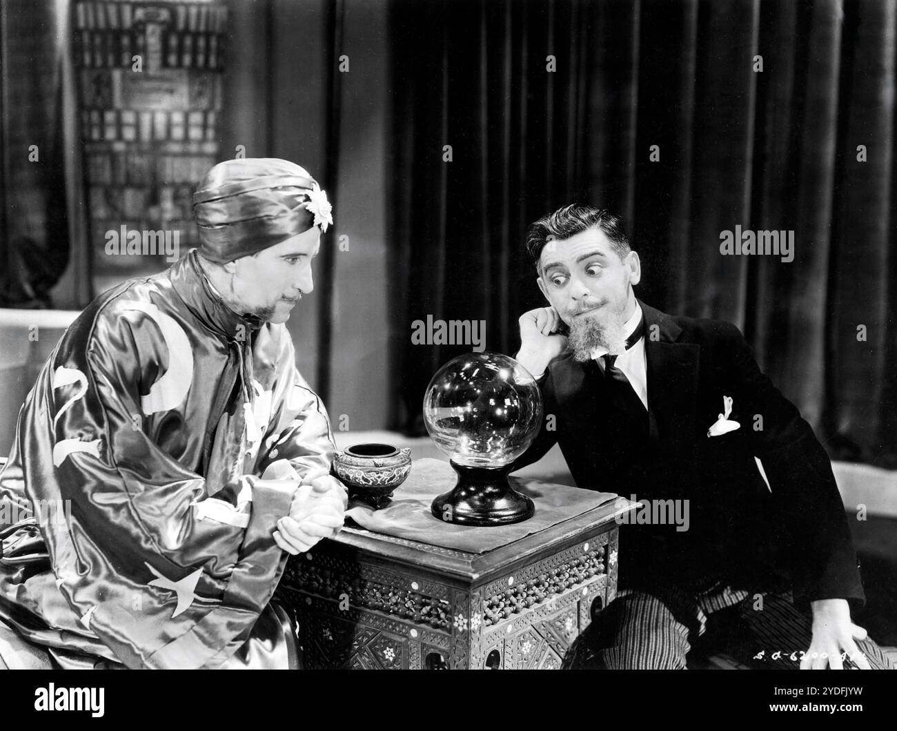 CHARLES MIDDLETON and EDDIE CANTOR in PALMY DAYS 1931 director A ...
