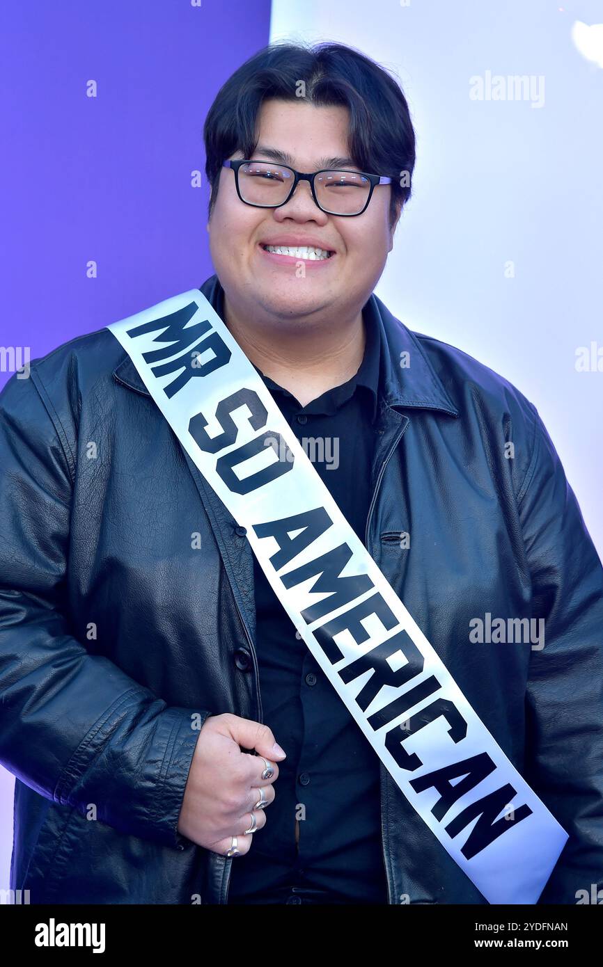 Thaddeus Yan bei der Premiere des Netflix Konzertfilms 'Olivia Rodrigo ...