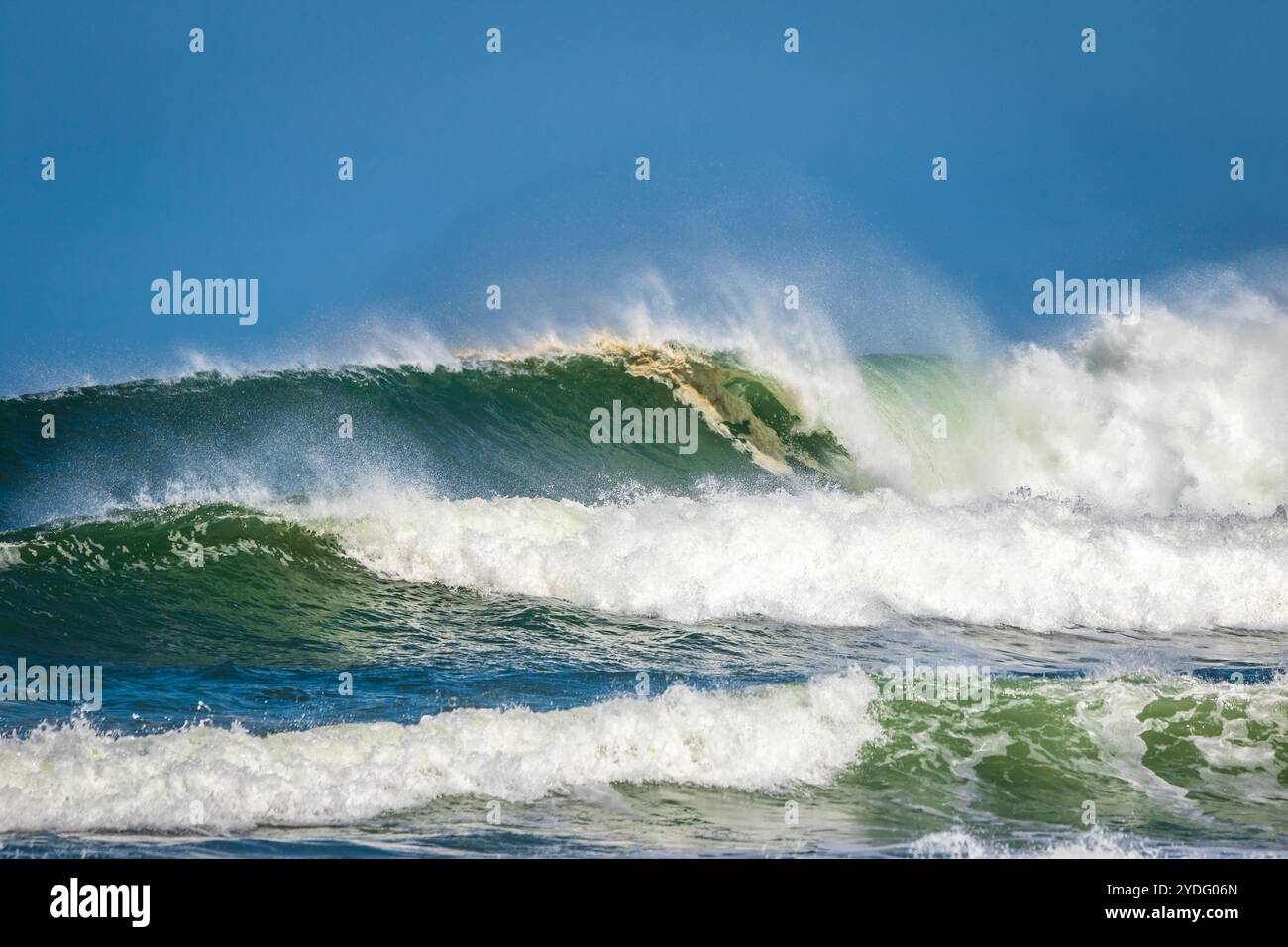 Big_waves hi-res stock photography and images - Alamy