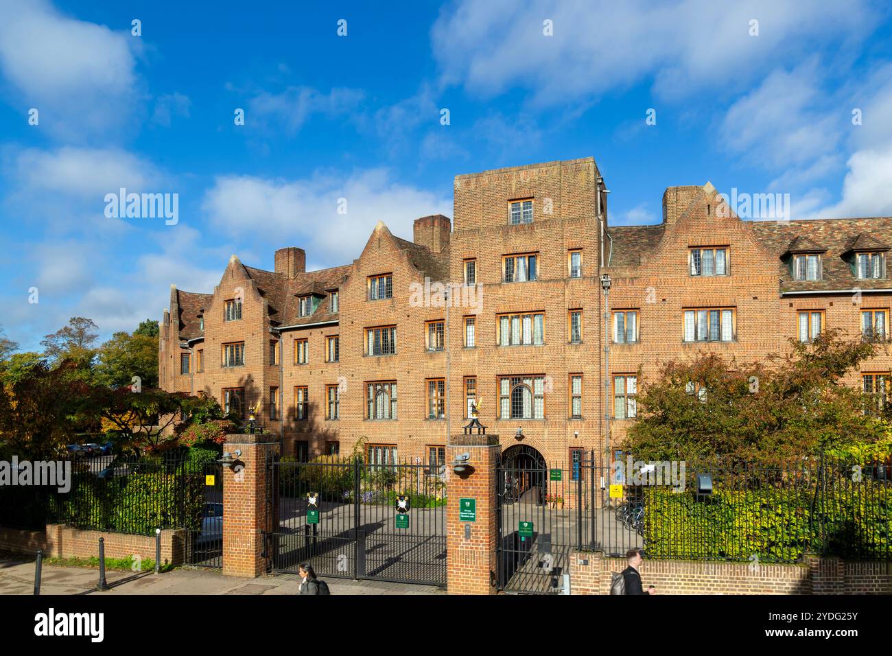 Frontage of Queens' College, University of Cambridge, Cambridge ...