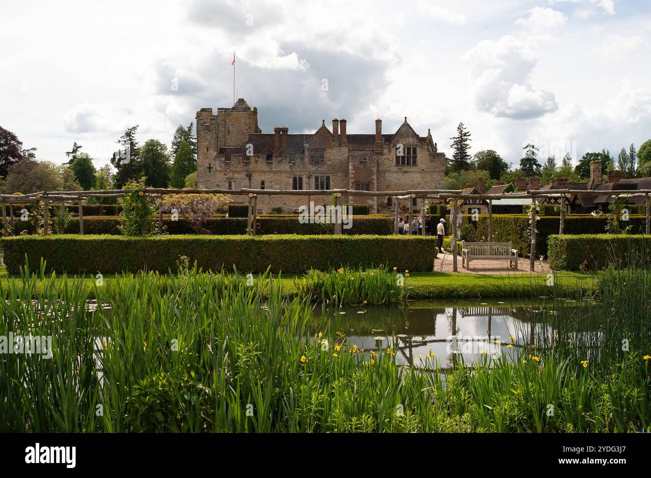 Hever, UK. 17th May, 2024. Hever Castle and the beautiful gardens in ...