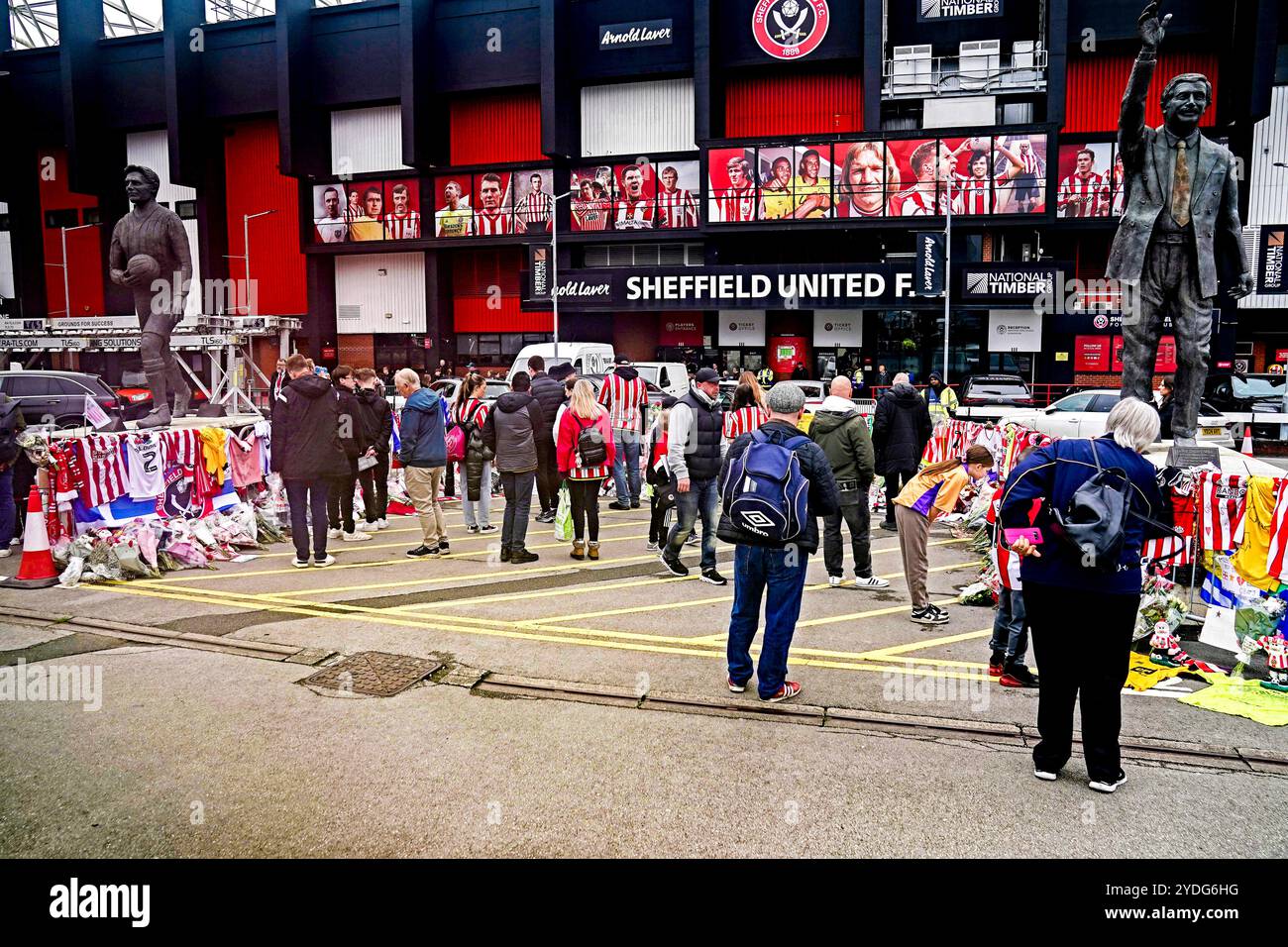 Sheffield, UK. 26th Oct, 2024. In memory of George Baldock RIP ahead of ...