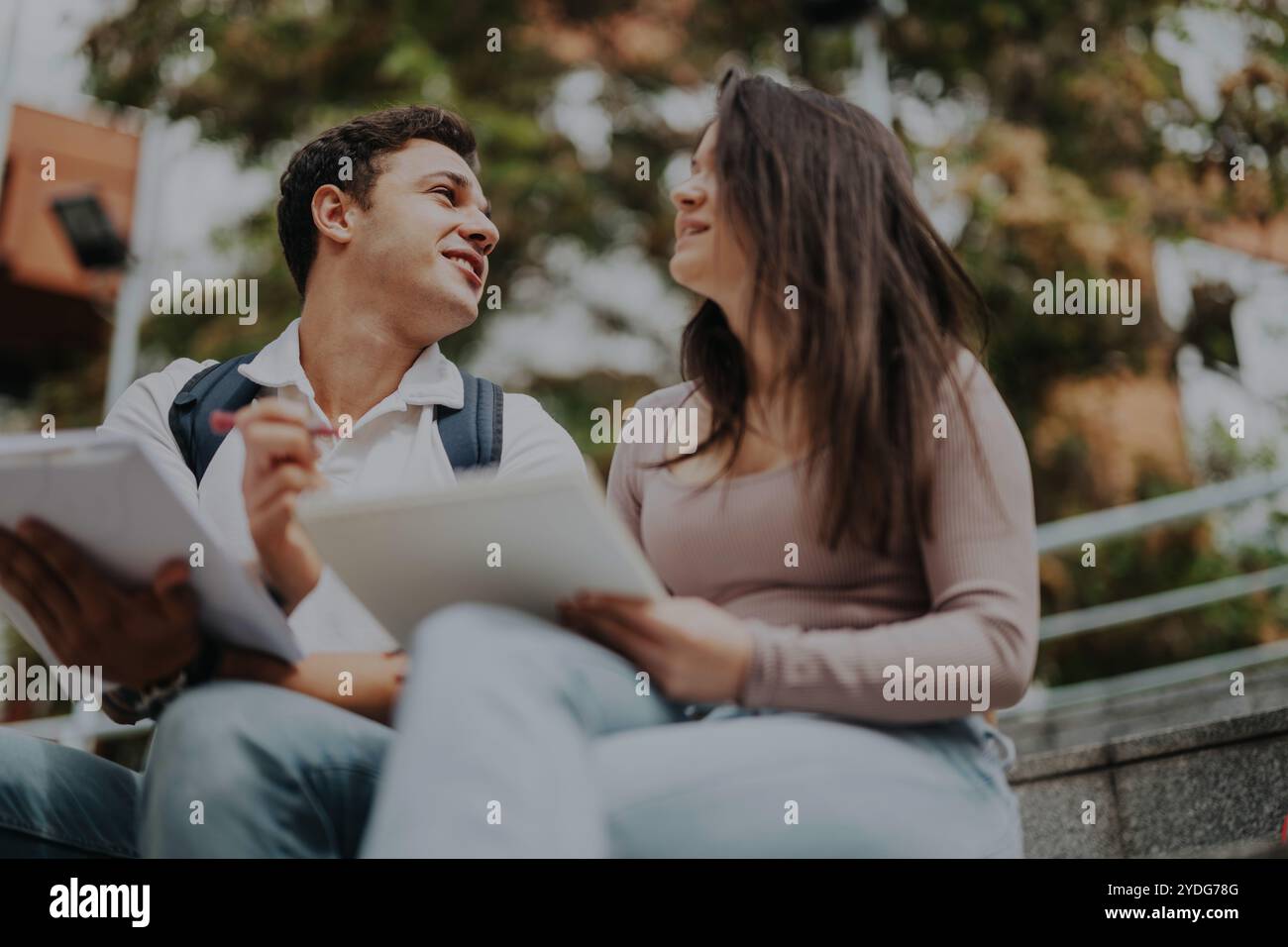 College students relaxing together hi-res stock photography and images ...