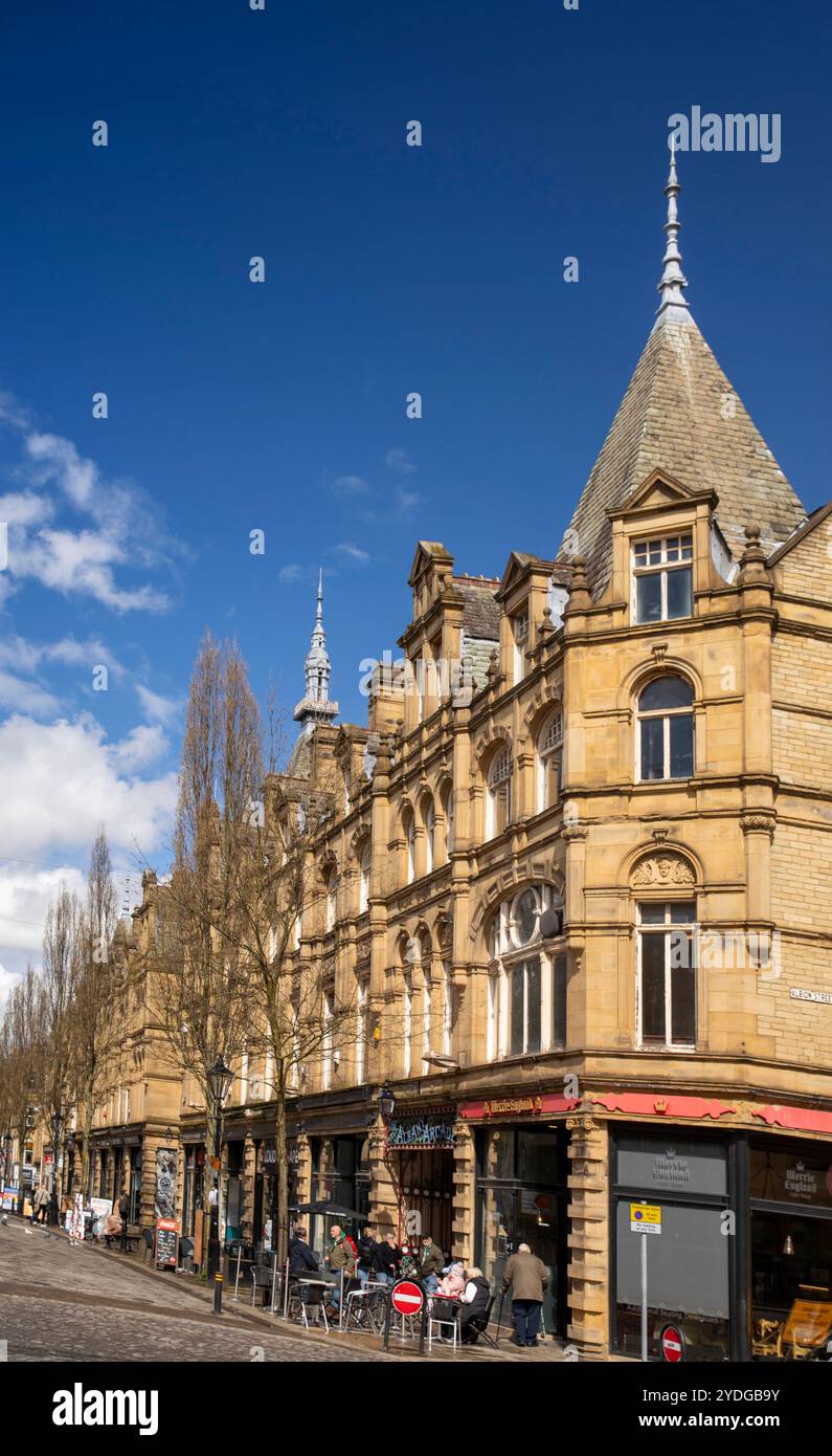 Halifax town centre hi-res stock photography and images - Alamy