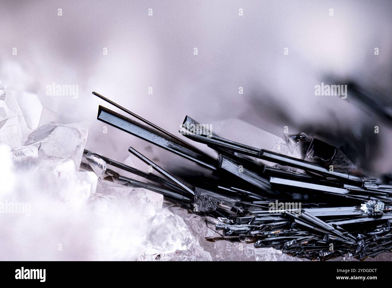 Microscopy quartz hi-res stock photography and images - Alamy