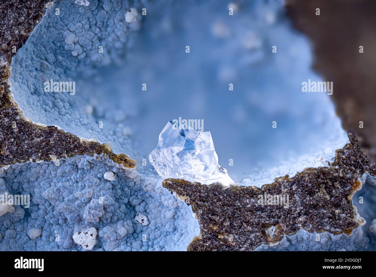 Clear Chabazite crystal. Specimen from Ober-Widdersheim quarry, Nidda ...