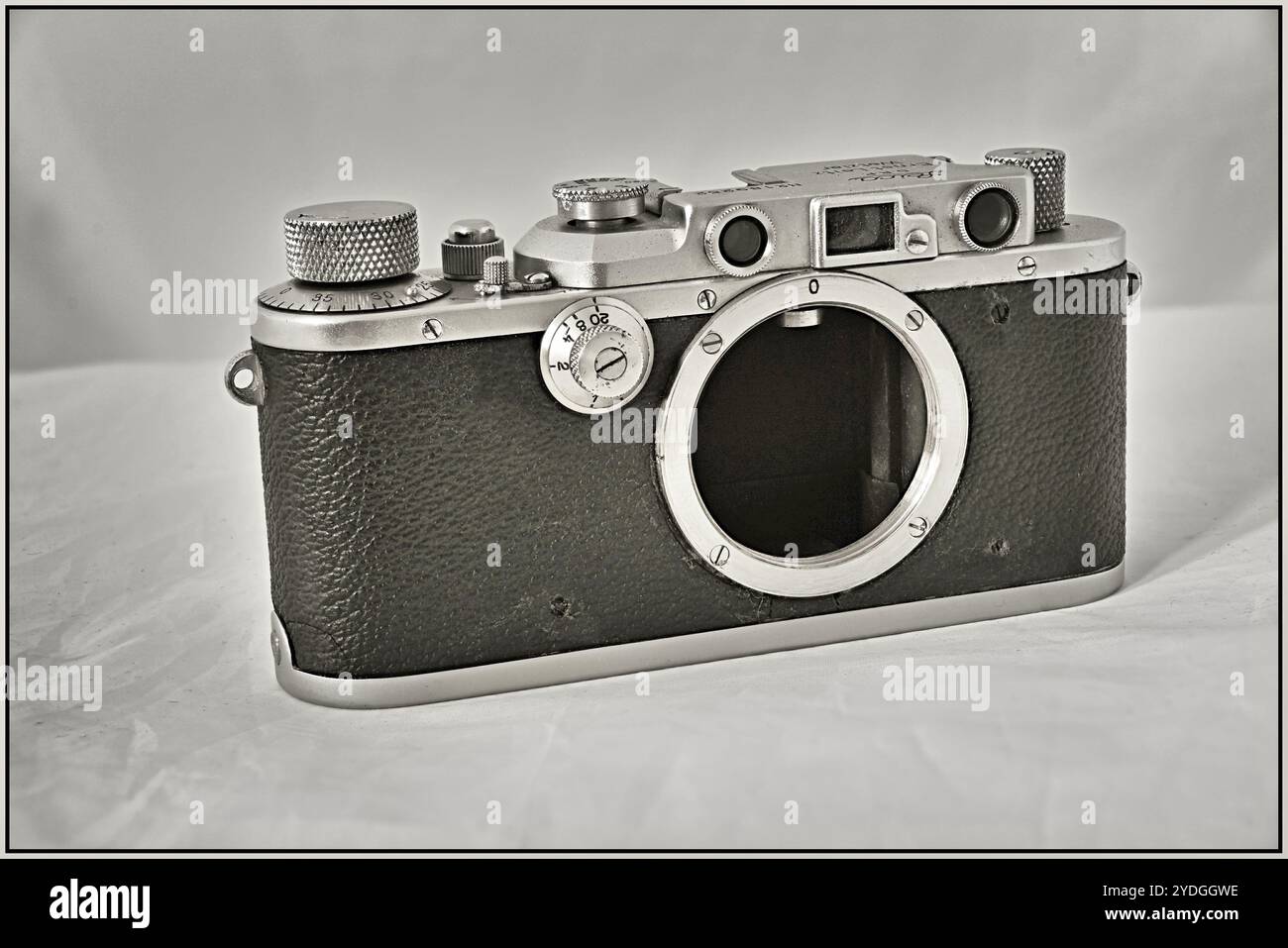 Leica IIIC body German precision made 35mm camera by Ernst Leitz Stock ...