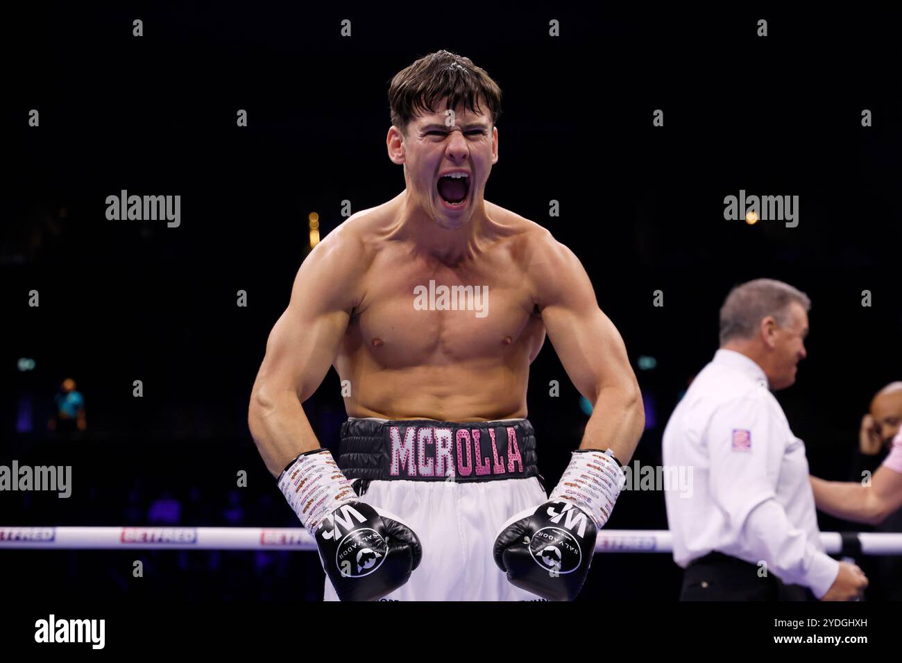 William crolla hi-res stock photography and images - Alamy