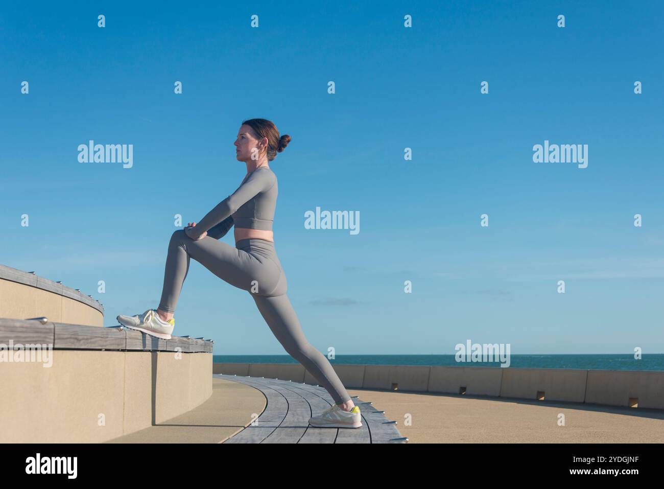 Concrete leg hi-res stock photography and images - Alamy