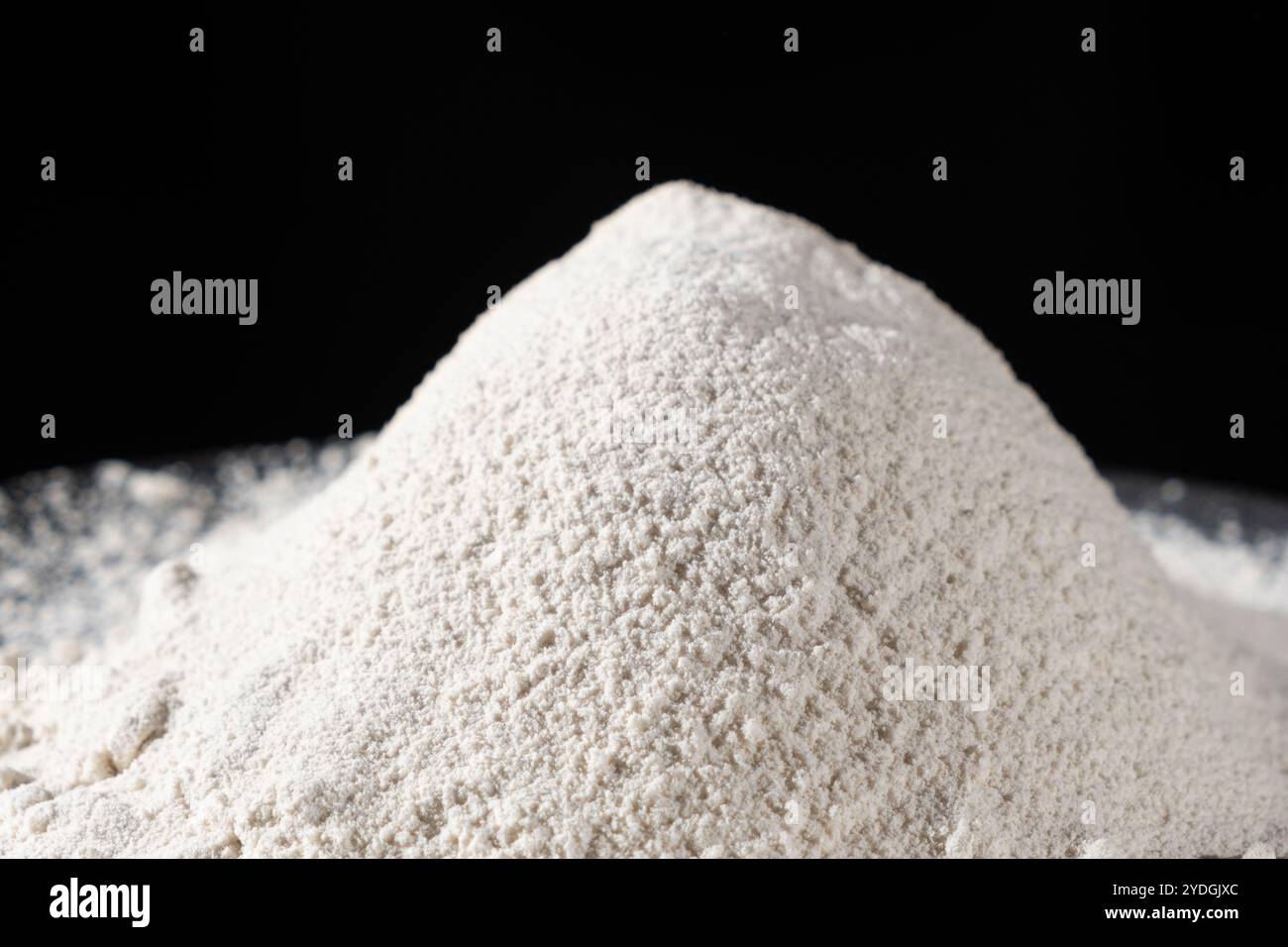 Texture of Natural Organic Whole Wheat Flour on Black Background Stock ...