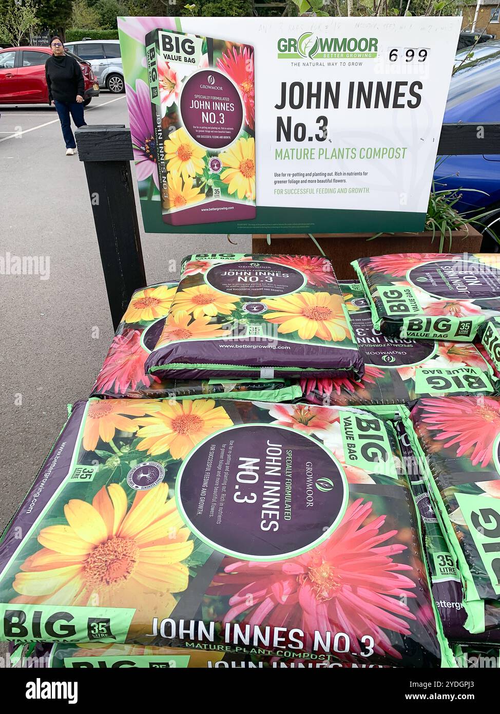 Iver Heath, UK. 20th April, 2024. John Innes No 3 compost for sale at a ...