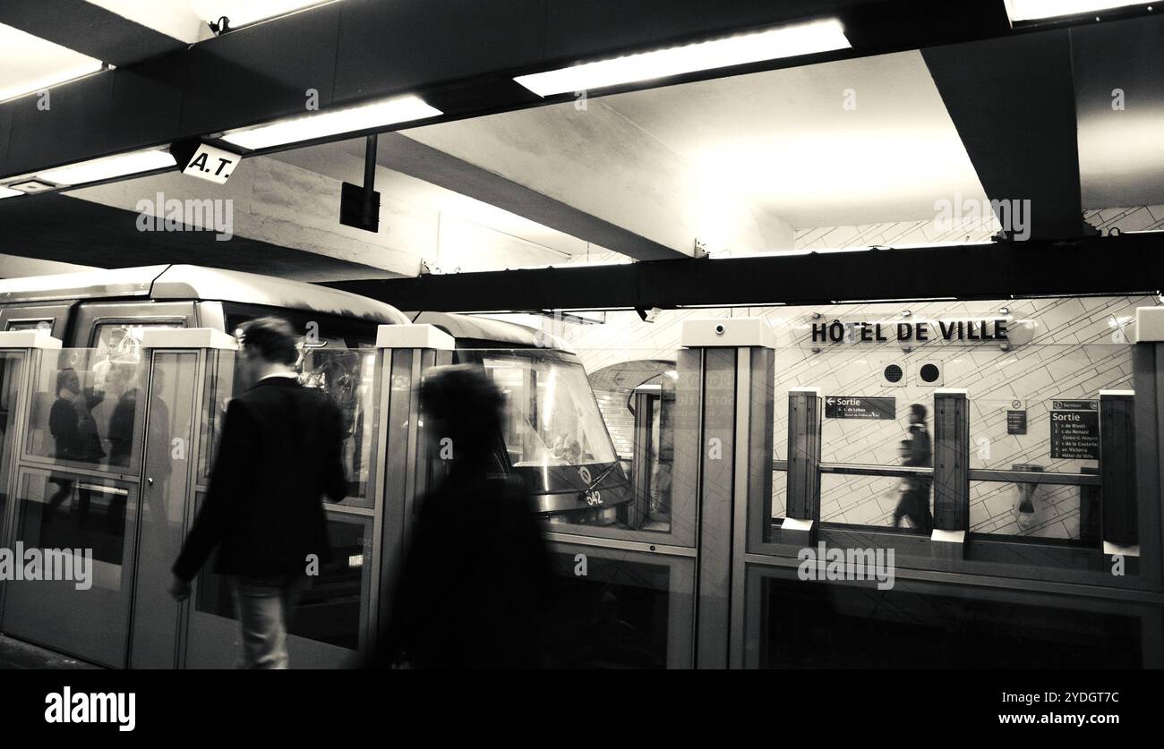 Black man standing metro subway hi-res stock photography and images - Alamy