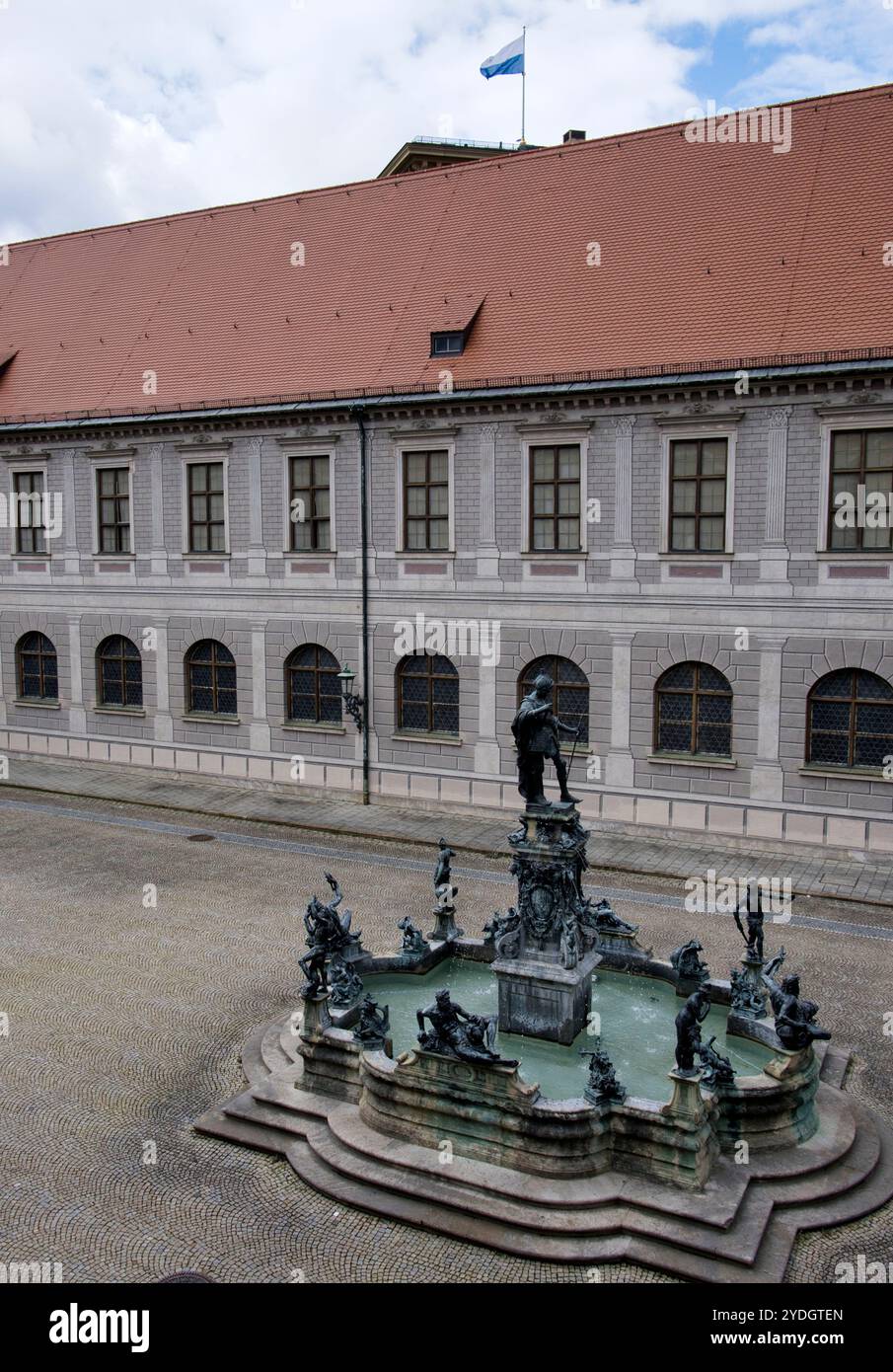 Fountain in courtyard munich hi-res stock photography and images - Alamy
