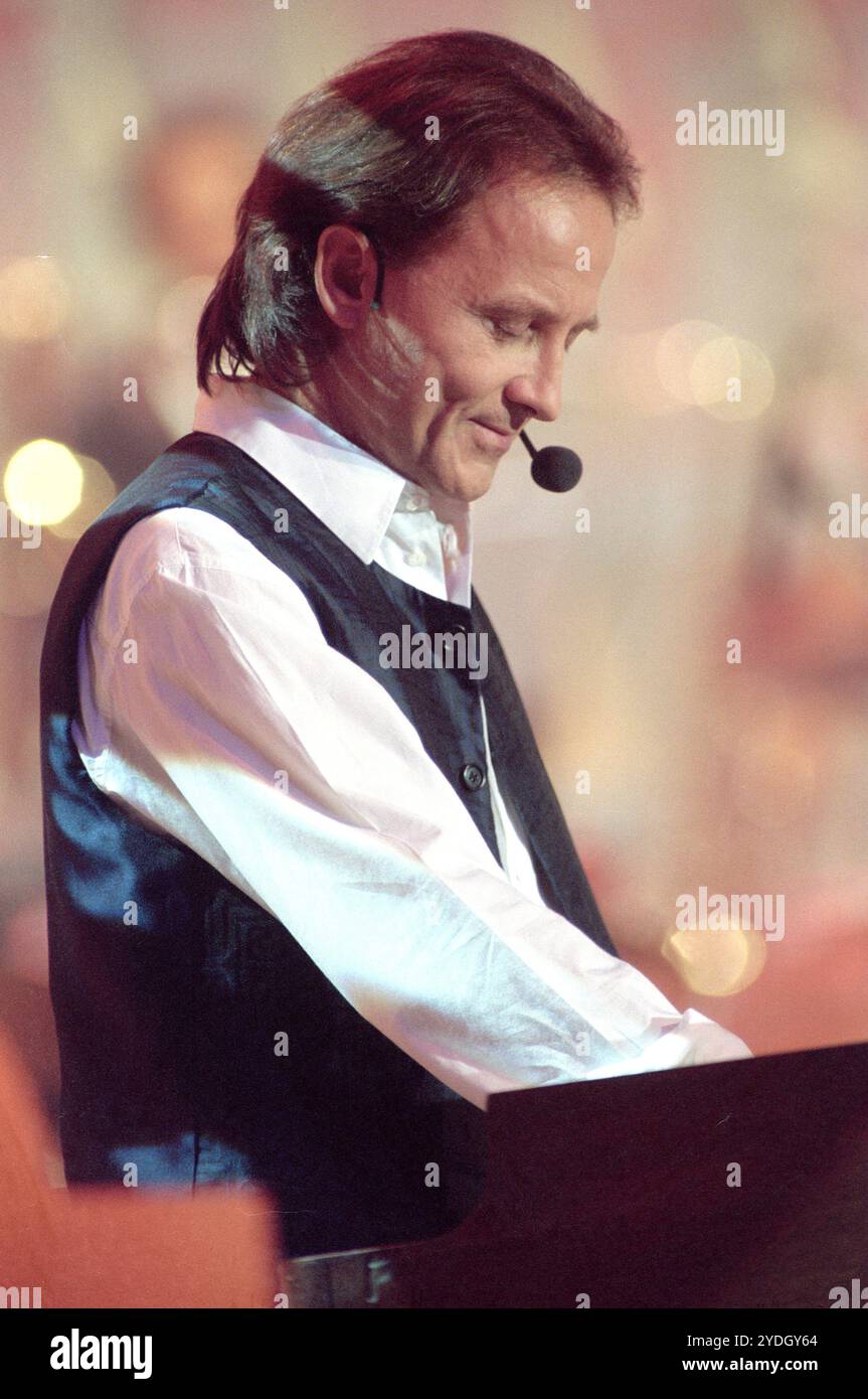 Pooh photos 1994 hi-res stock photography and images - Alamy