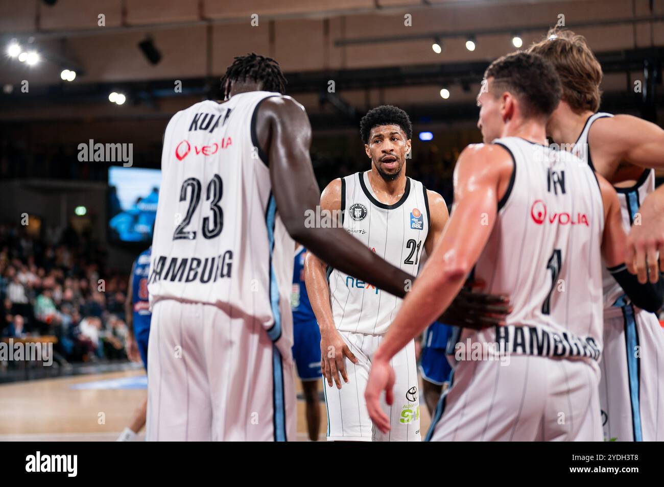 Veolia Towers Hamburg beim Huddle, Kur Kuath (Veolia Towers Hamburg ...