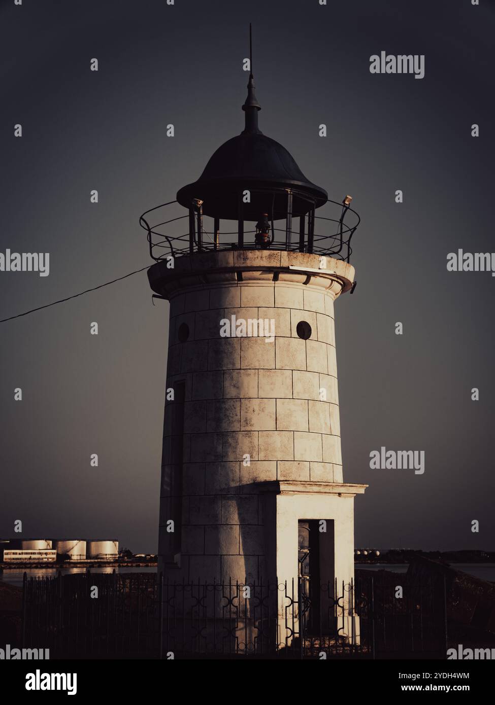 Abandoned maritime scene hi-res stock photography and images - Alamy
