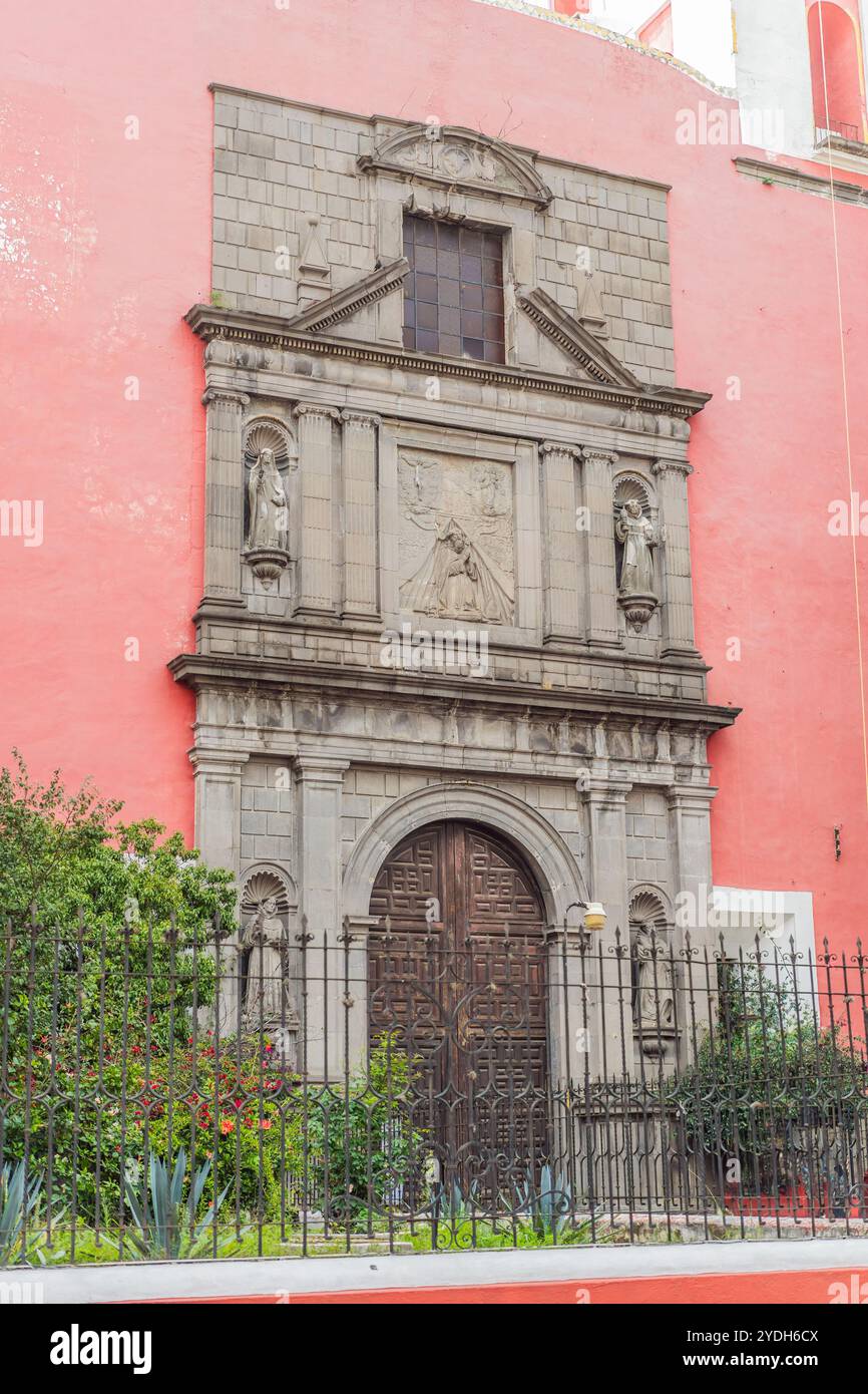 Colorful colonial streets of Puebla, Mexico. Vibrant architecture ...