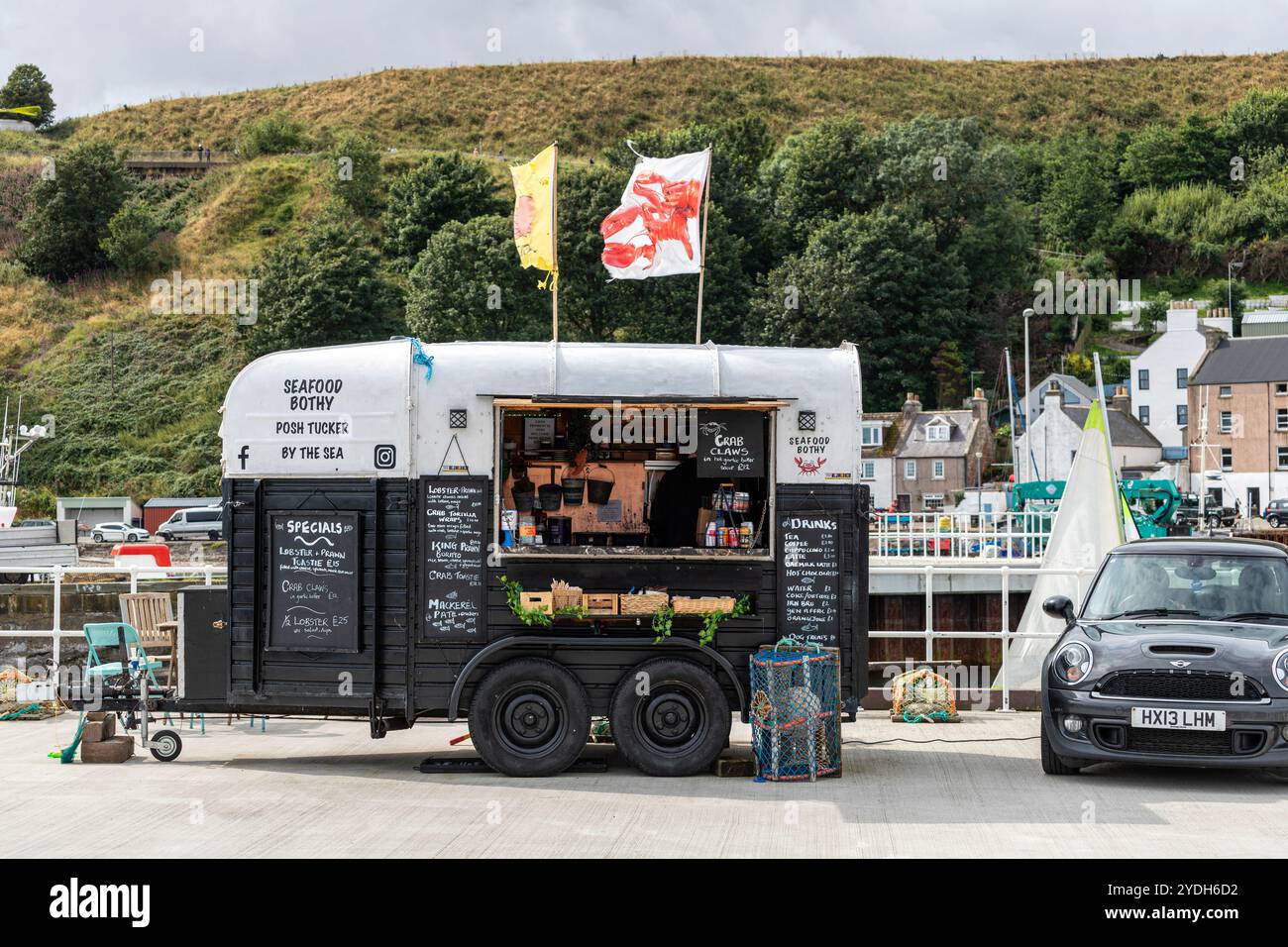SeafoodBothy, Stonehaven, Aberdeenshire, Scotland, UK Stock Photo - Alamy