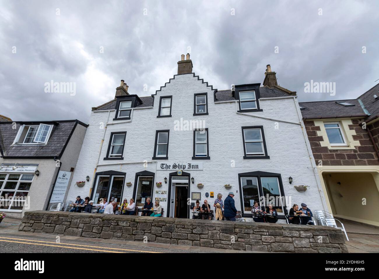 The Ship Inn, Stonehaven, Aberdeenshire, Scotland, UK Stock Photo - Alamy