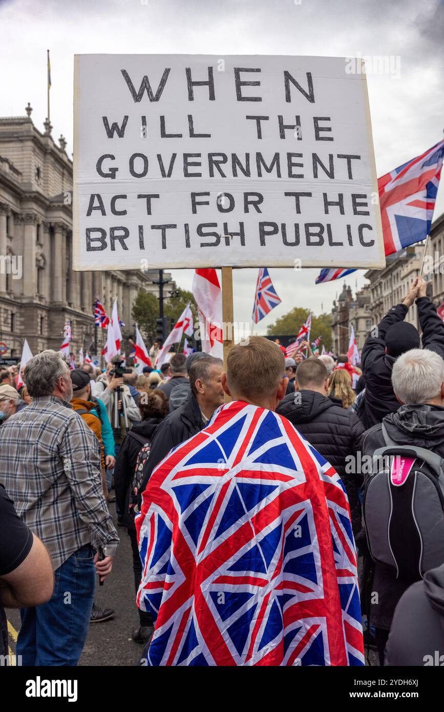 Tommy robinson westminster hi-res stock photography and images - Alamy