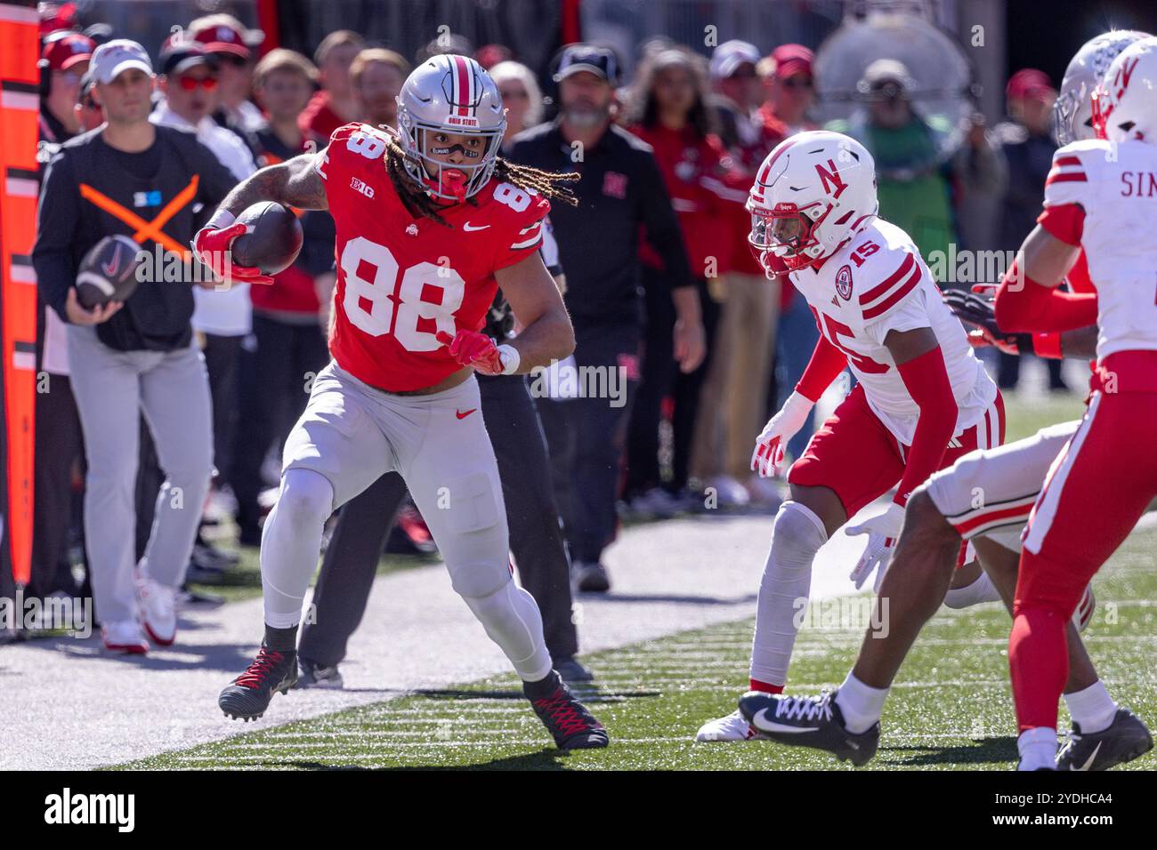 Columbus, Ohio, USA. 26th Oct, 2024. Ohio State Buckeyes tight end Gee ...