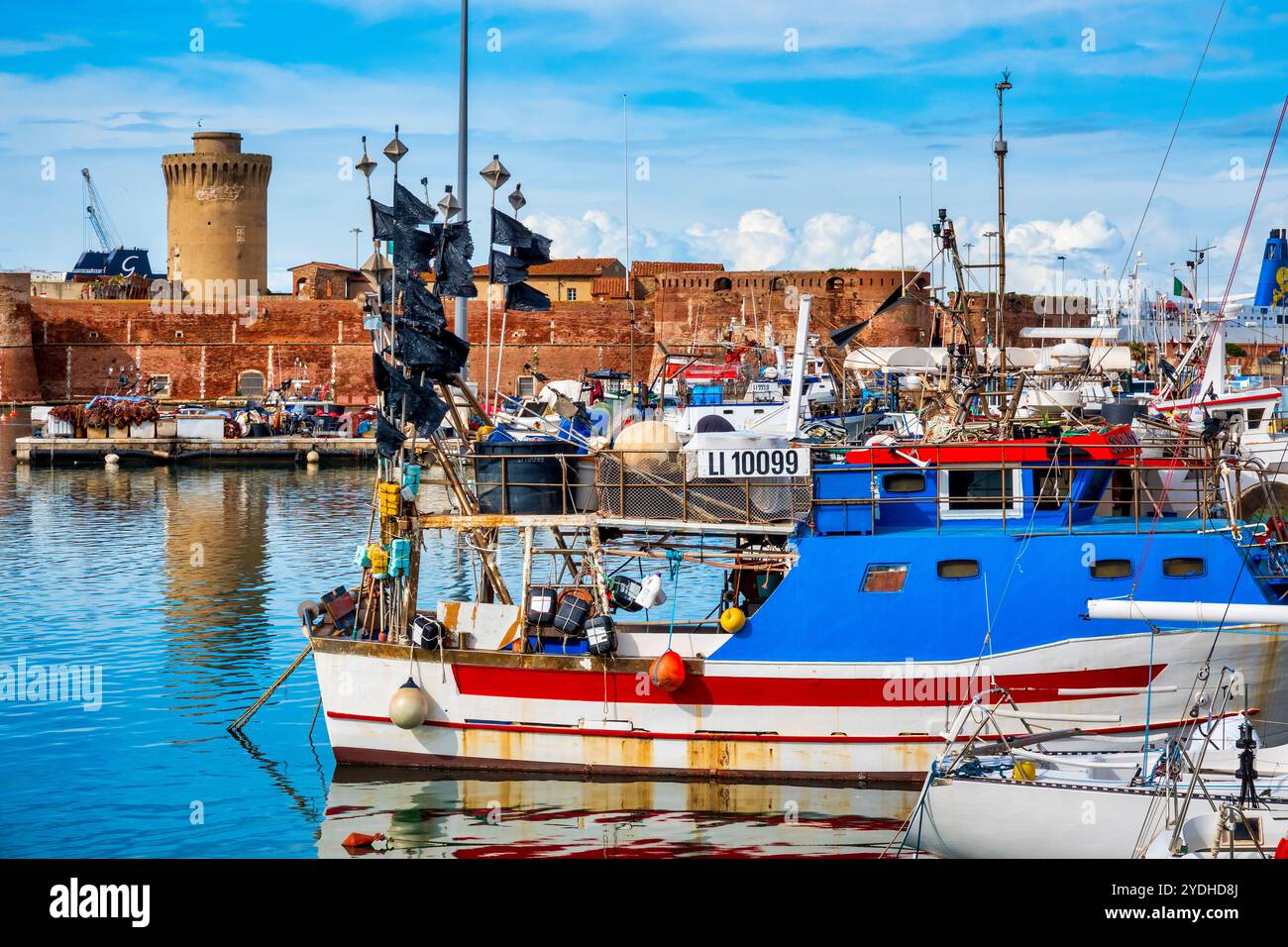 Livorno fishing hi-res stock photography and images - Alamy