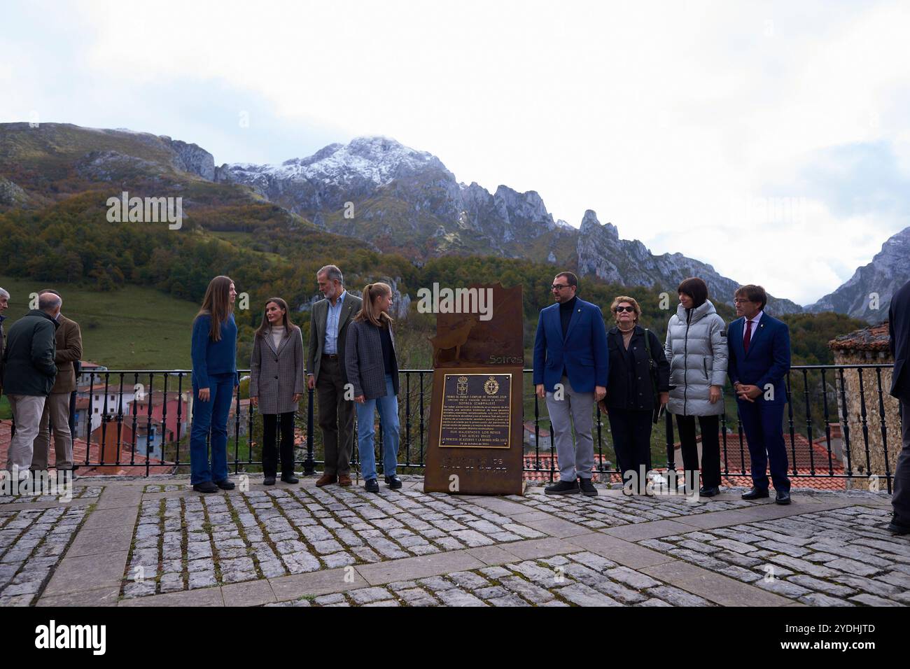 Sotres, Spain. 26th Oct, 2024. King Felipe VI of Spain, Queen Letizia ...