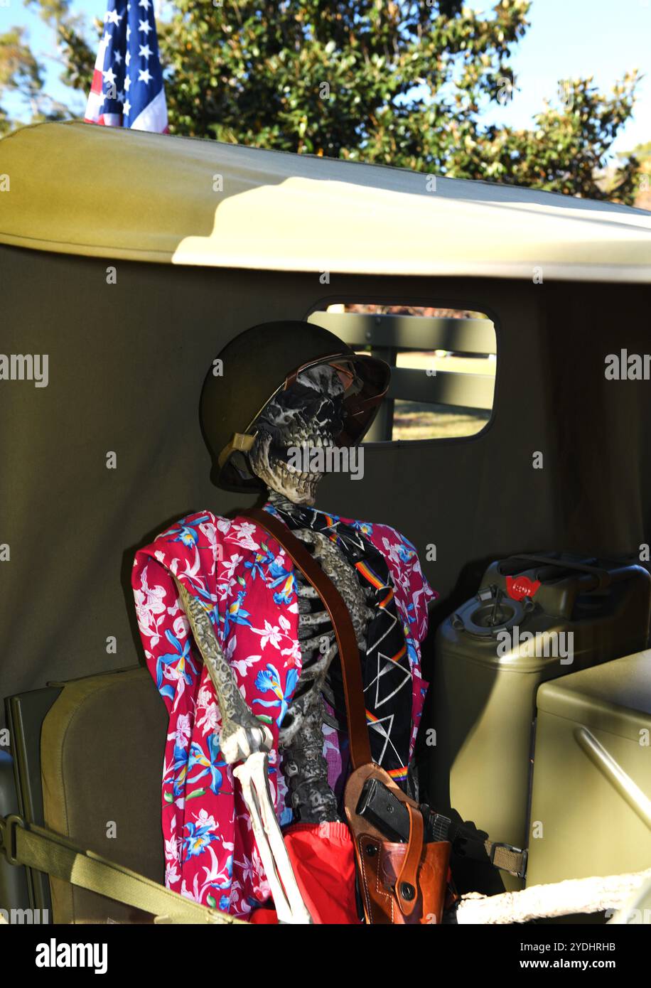 Army shirt hi-res stock photography and images - Alamy