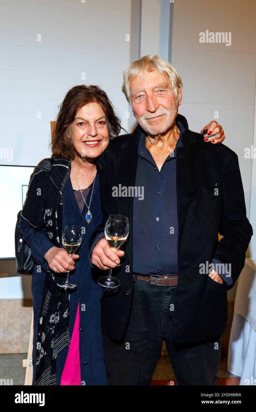 Award - Götz George Preis 2024 Angela Winkler und Wiegand Wittig beim ...