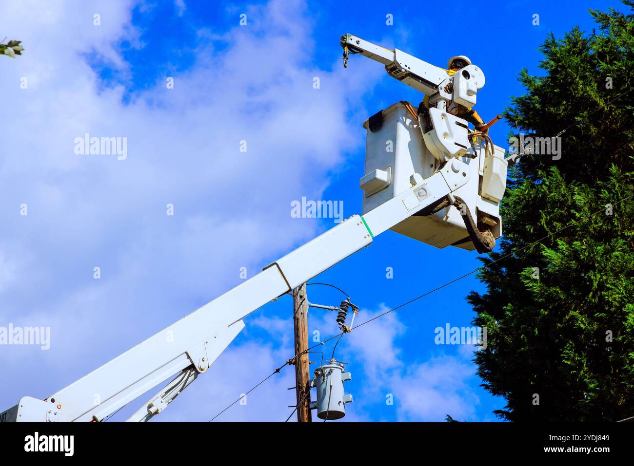 Works safely power line repairs being carried out with help of mobile ...