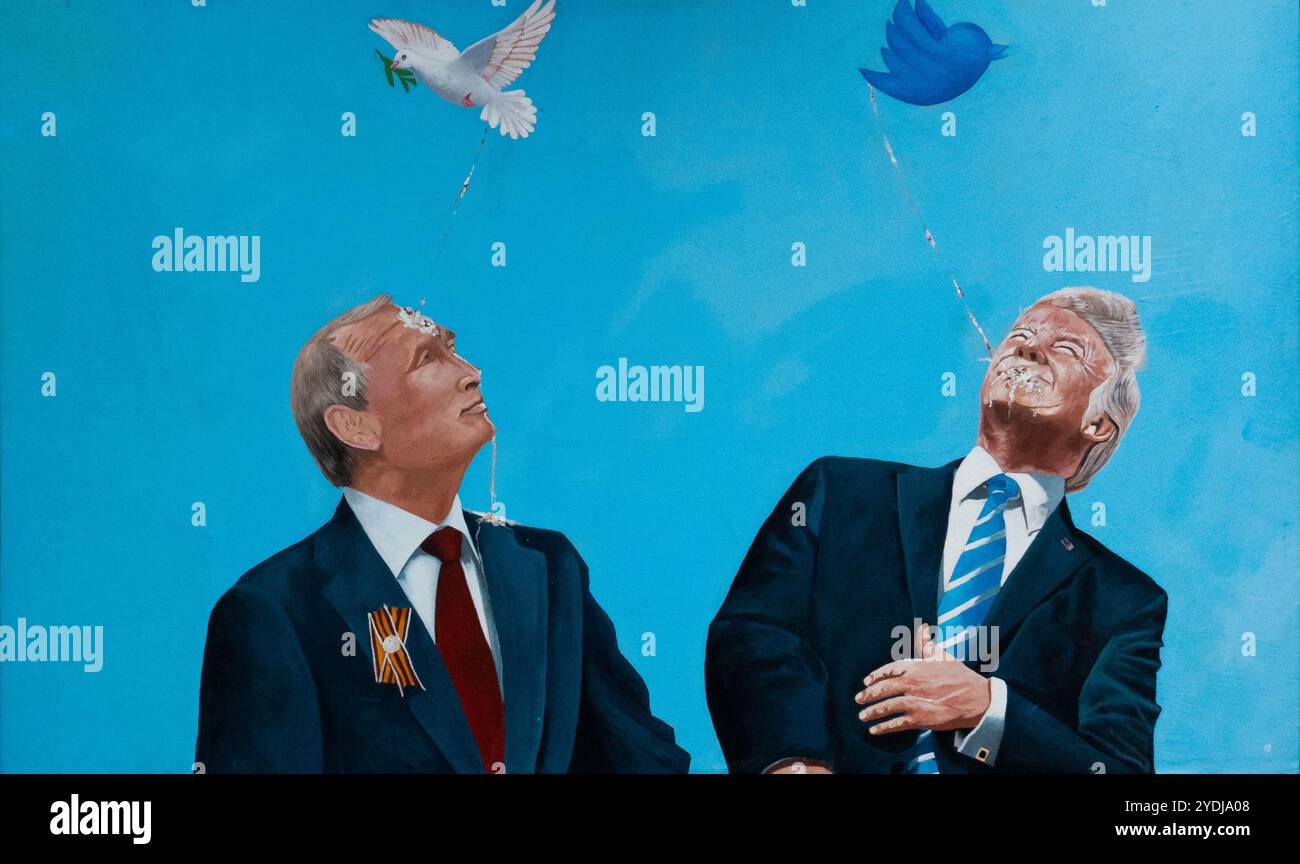 Putin trump mural hi-res stock photography and images - Alamy