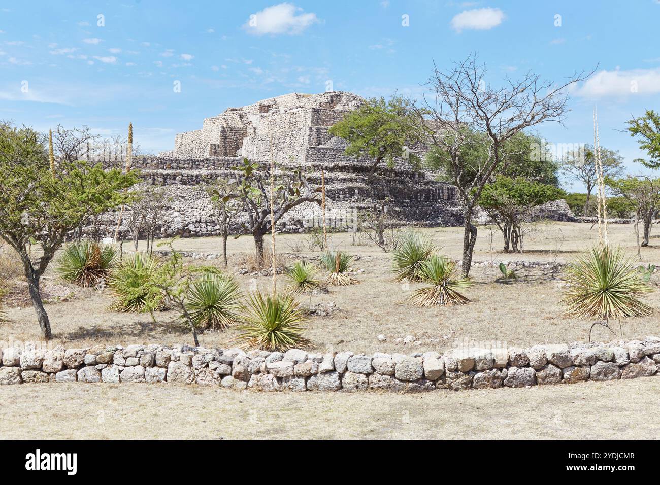 Occupied from around 540-1050 AD by the Otomi civilization, Canada de ...
