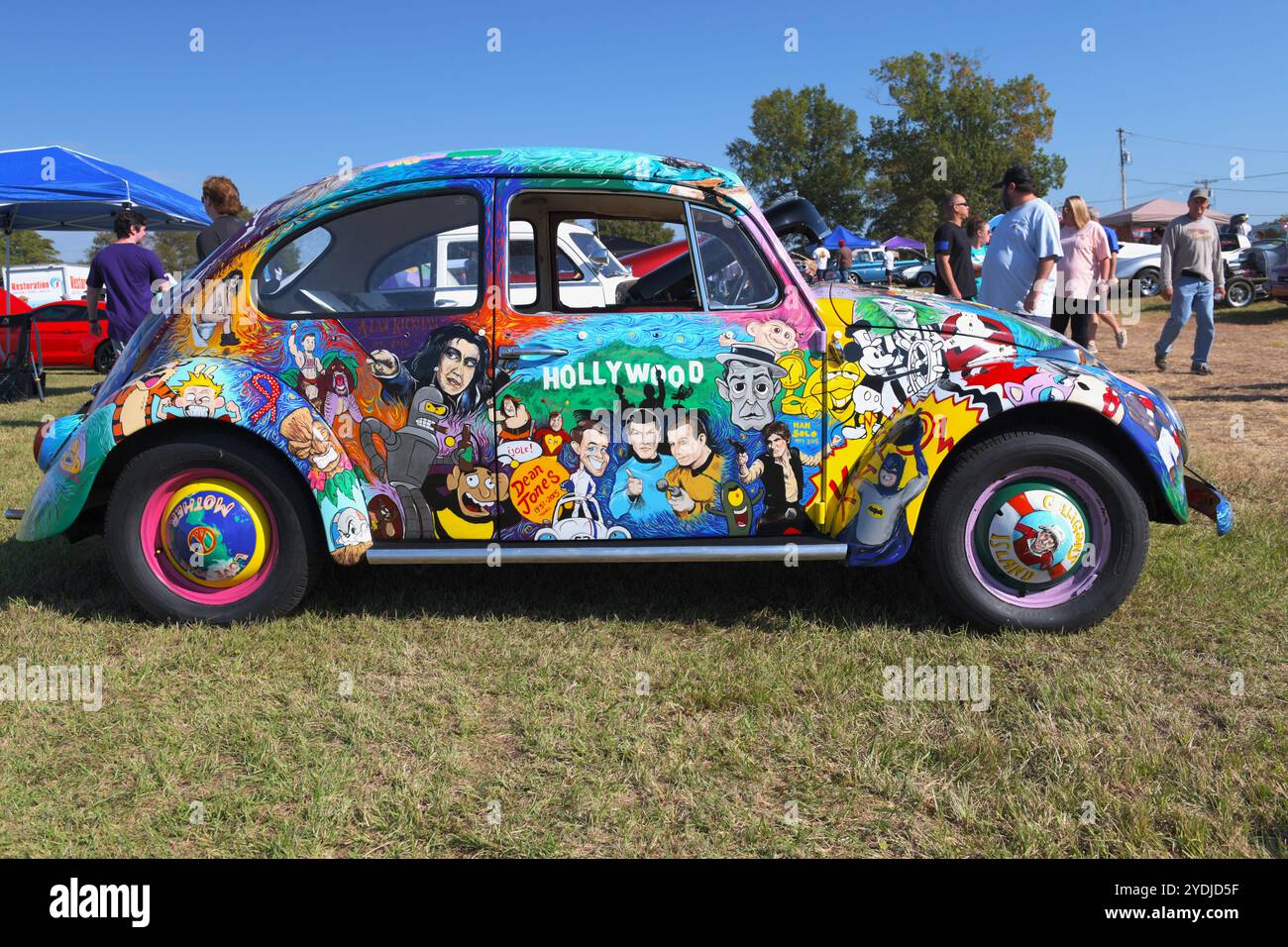 Groovy bug hi-res stock photography and images - Alamy