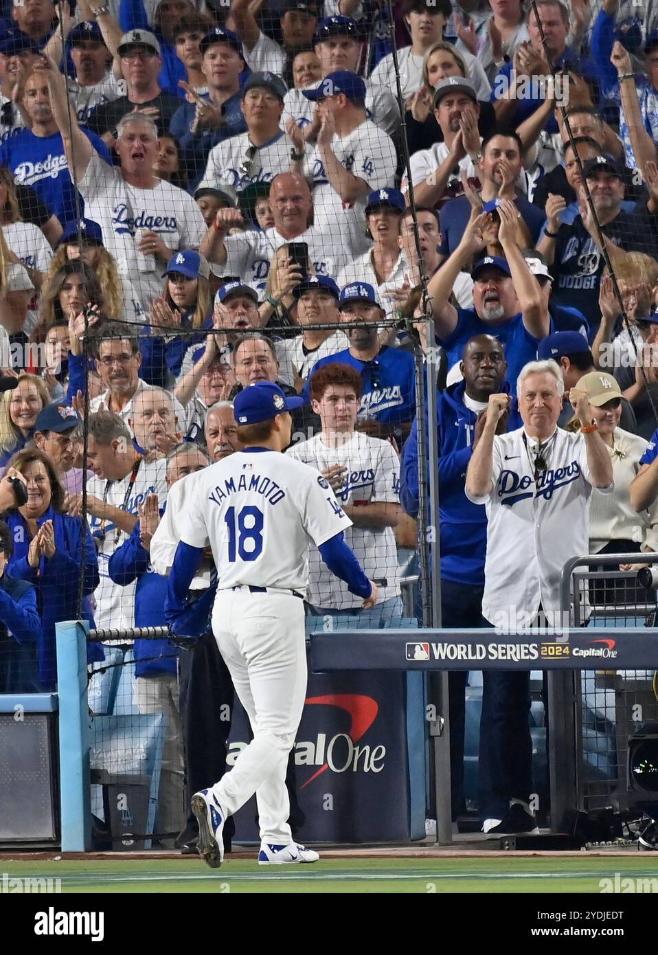 Los Angeles, United States. 26th Oct, 2024. Fans cheer for Los Angeles ...