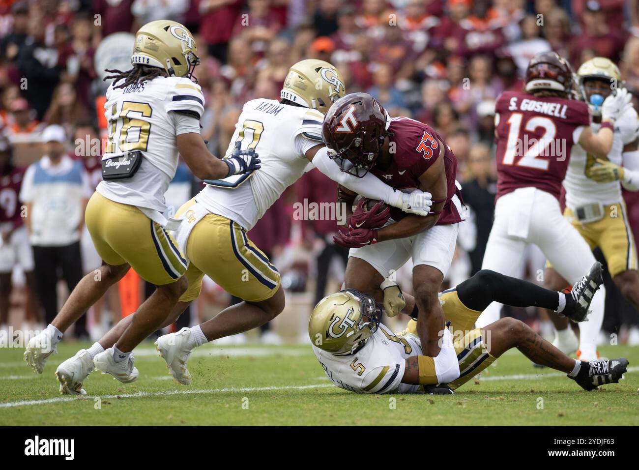 Trenilyas hi-res stock photography and images - Alamy