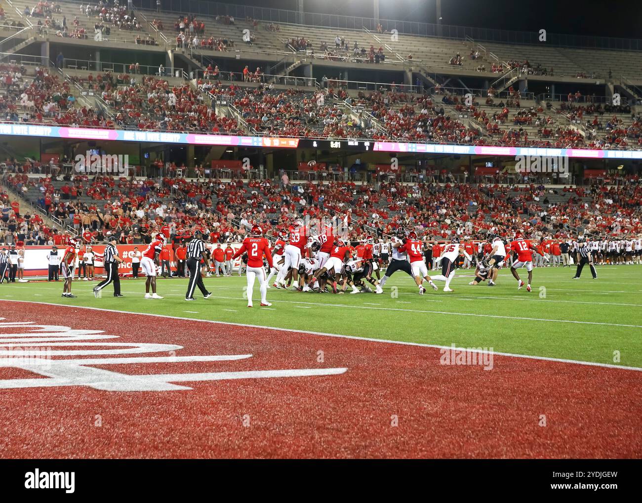 HOUSTON, CA - OCTOBER 26: Utah Utes place kicker Cole Becker (36) kicks ...
