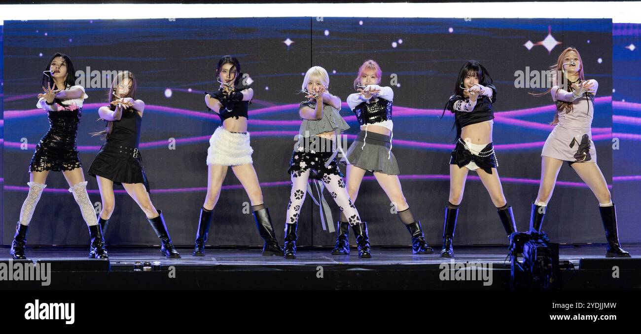 Goyang, South Korea. 19th Oct, 2024. South Korean K-Pop girl group Kep1er, performs on the stage ...