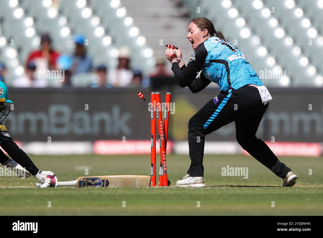 Adelaide, Australia. 27th Oct, 2024. Georgia Redmayne of the Brisbane ...