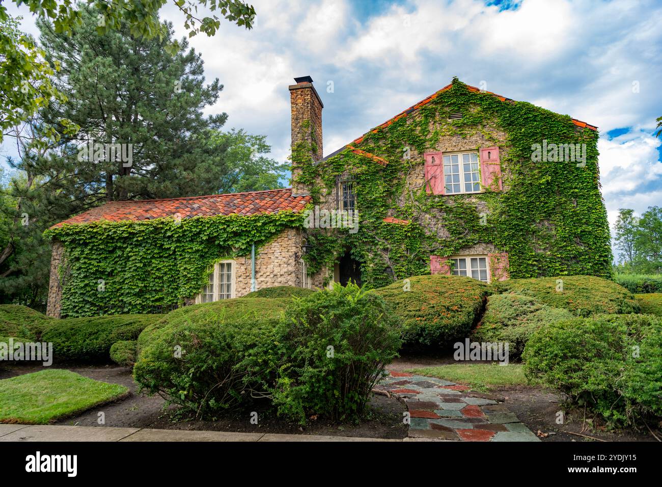 Suburban house architecture. Suburb exterior with private housing ...