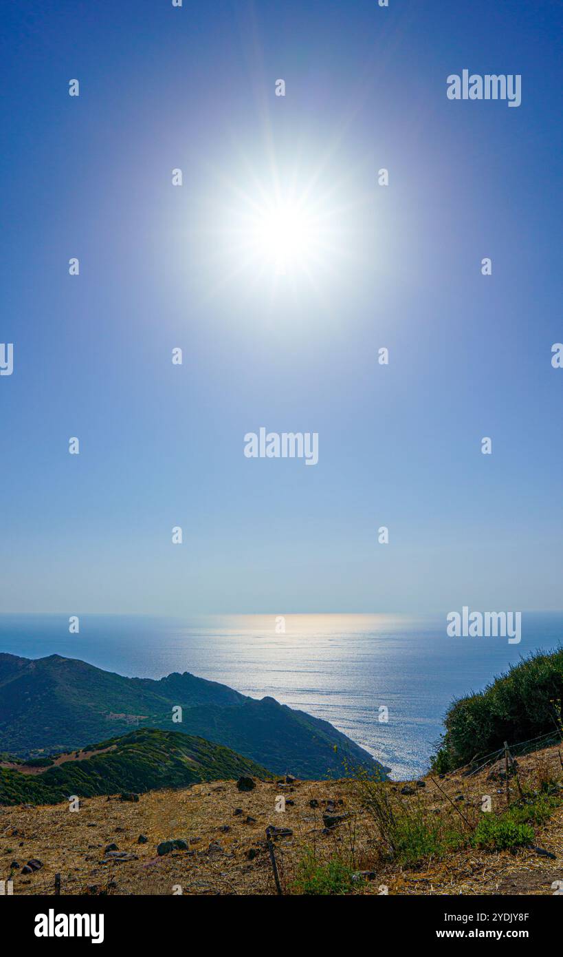 Sea sun and view hi-res stock photography and images - Alamy