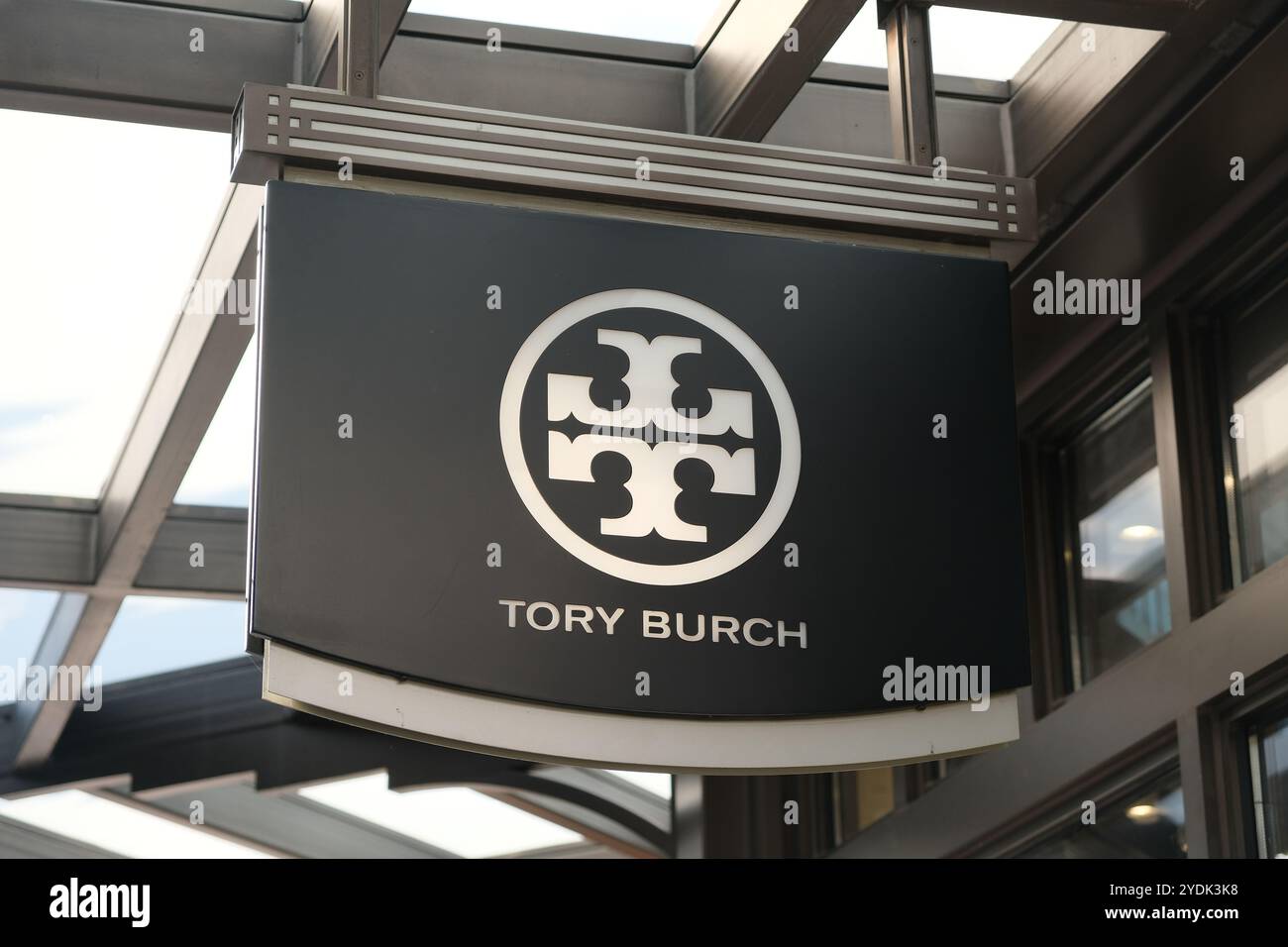 Tory logo 2023 hi-res stock photography and images - Alamy